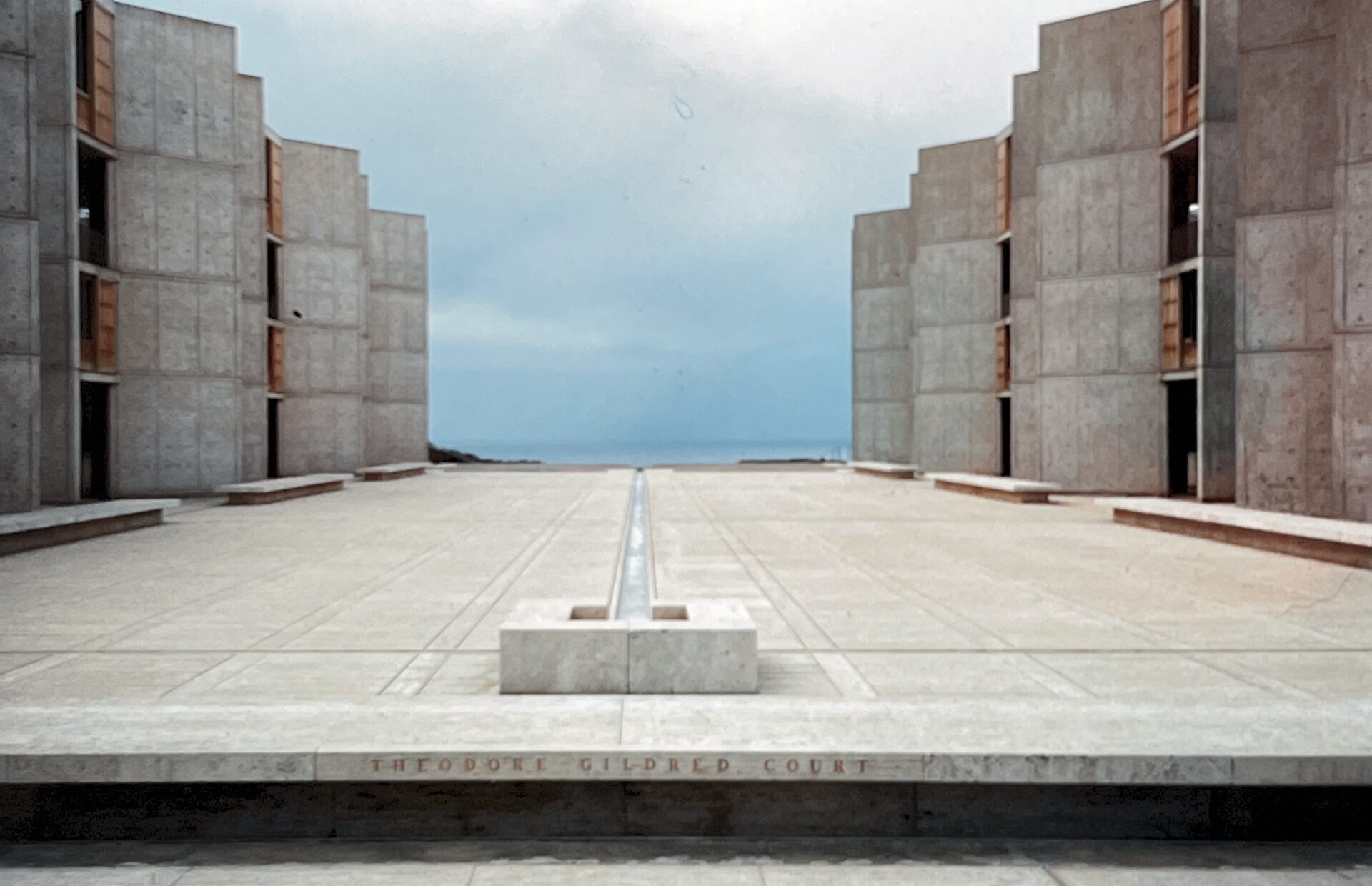 Salk Institute details | PLEA Design.com